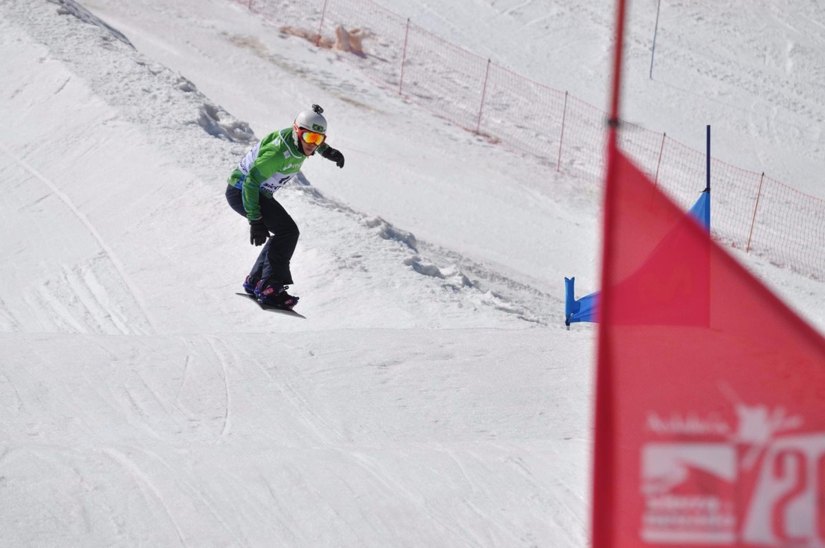 Isabel Clark fatura última vaga para as finais do Mundial de snowboard ...
