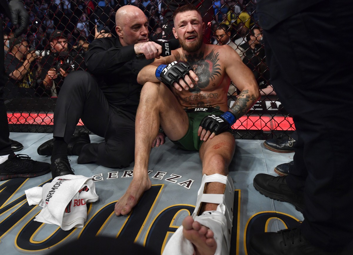 Conor McGregor comemora recuperação: "Você acha que um osso quebrado ...