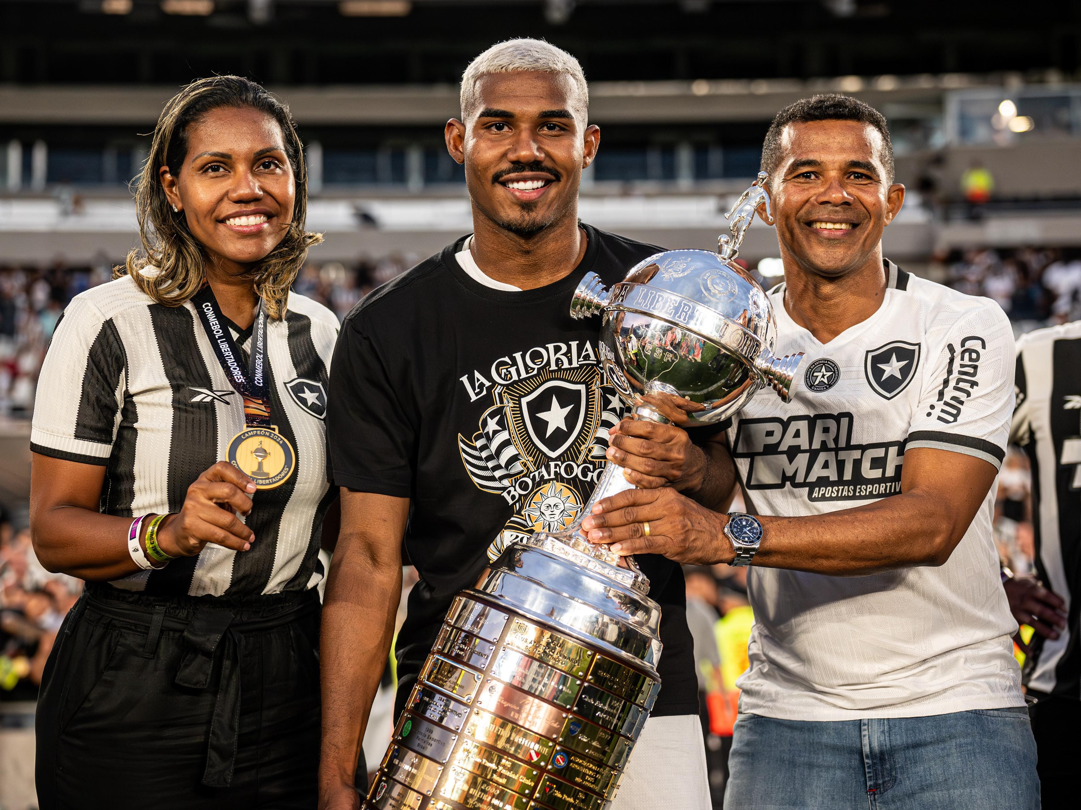Cuiabano vive nova decisão pelo Botafogo e conta como levou torcedor à ...
