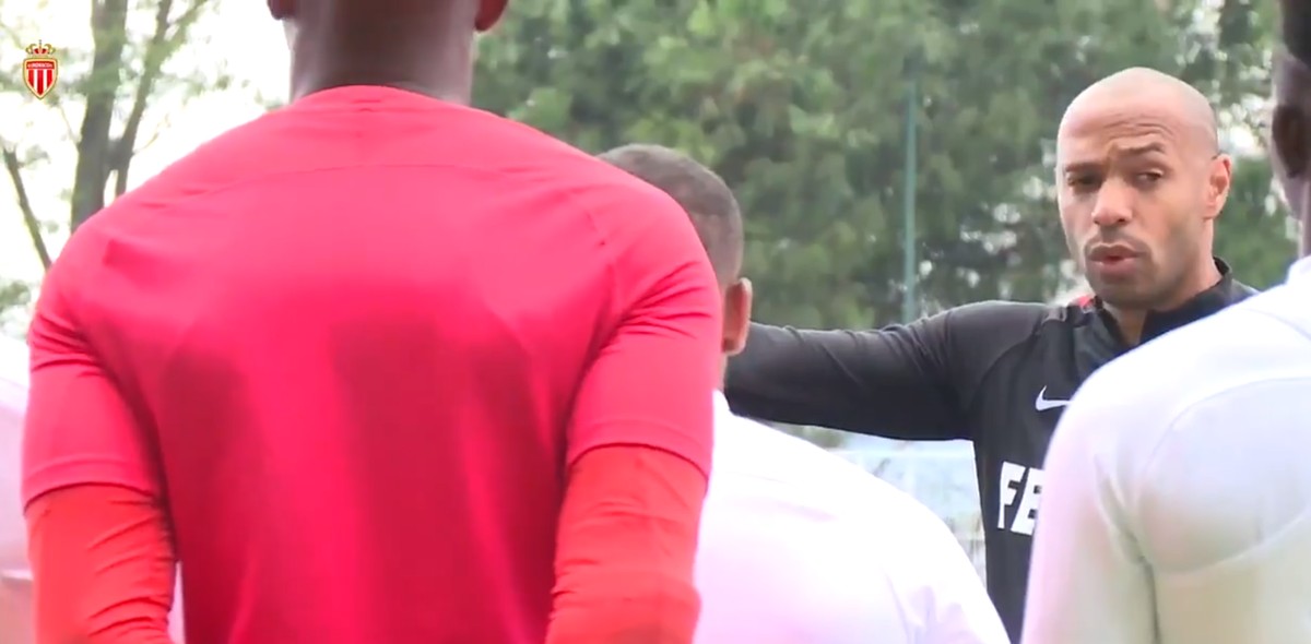 Um dia após ser anunciado como técnico do Monaco, Henry comanda ...