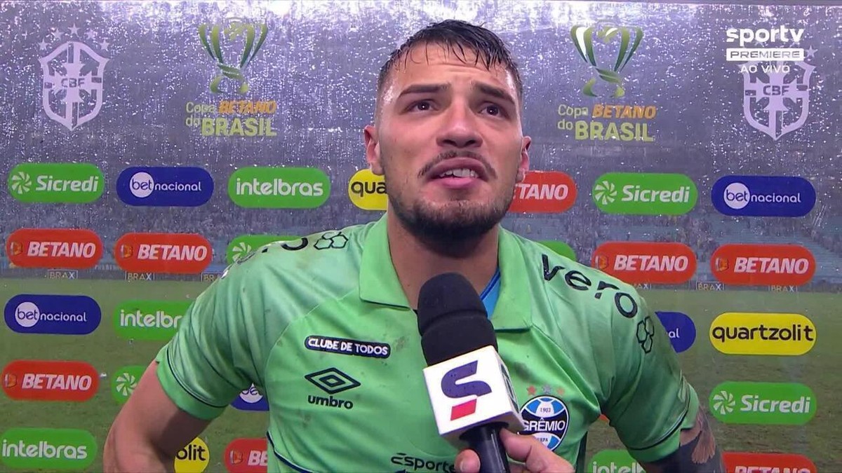 Gabriel Grando se emociona ao garantir classificação do Grêmio: "Sofri ...