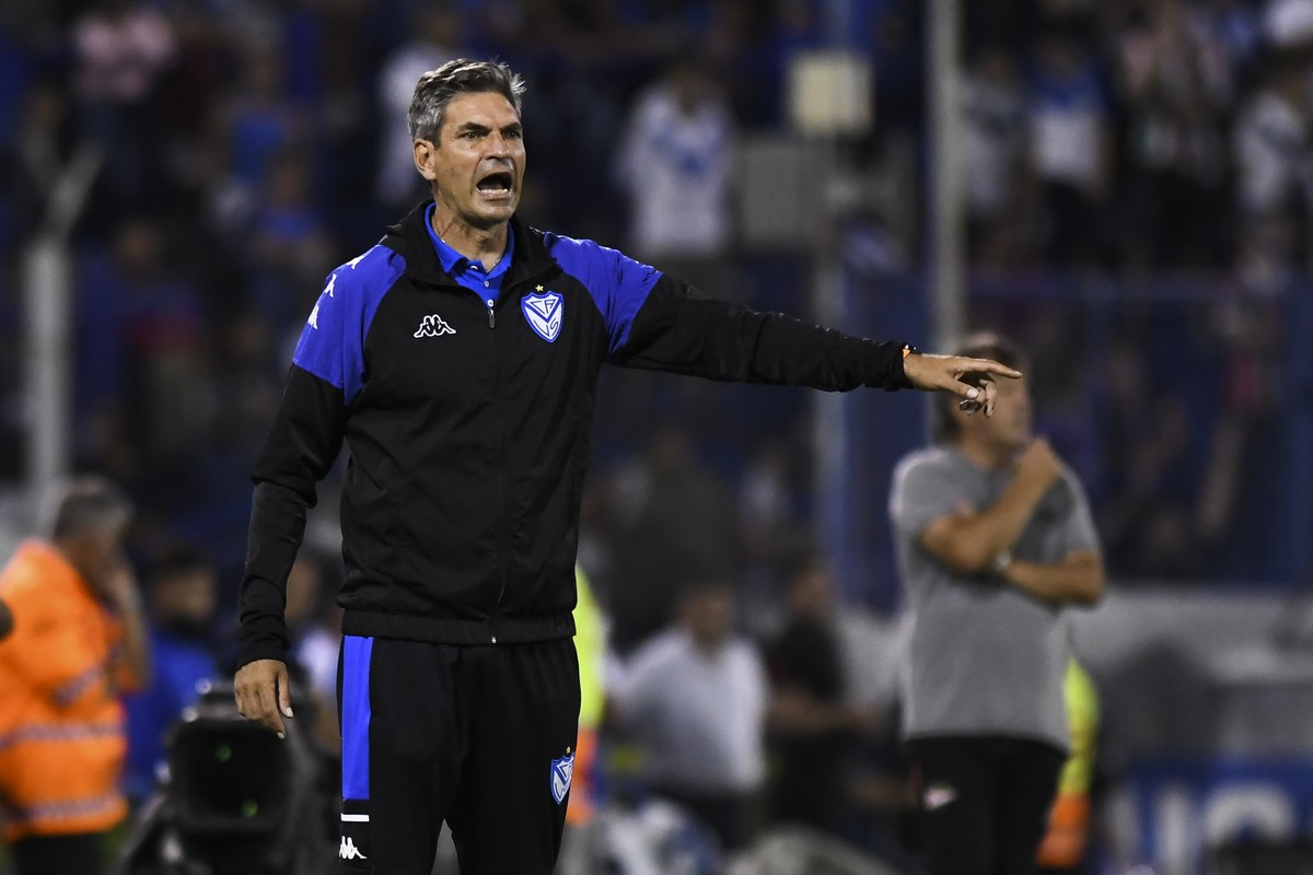 Santos analisa Mauricio Pellegrino como substituto de Lisca | santos | ge