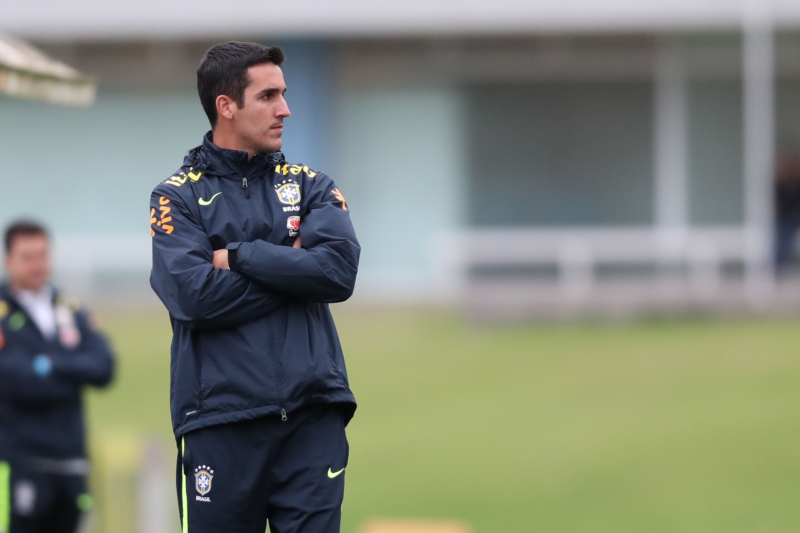 Técnico da Seleção Sub-20, Paulo Victor recebe homenagem em despedida ...