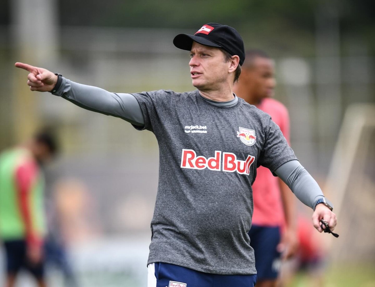 Luta contra a degola, experiência no Cruzeiro e estilo de jogo: veja a ...