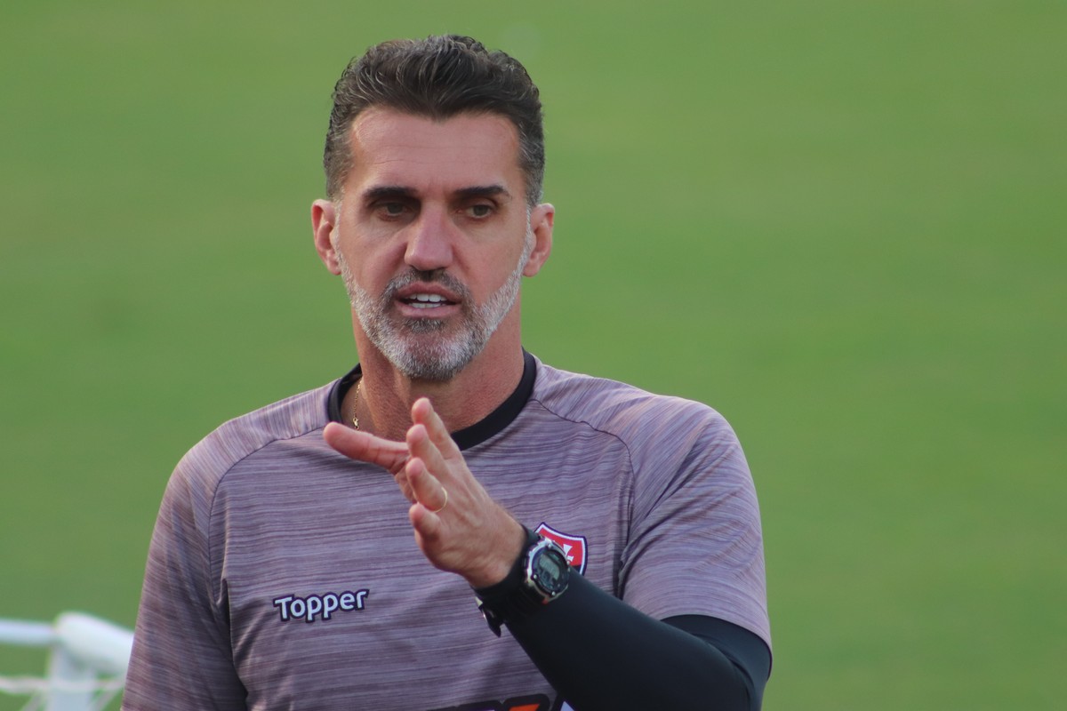 Opinião: Mancini muda o discurso e coloca a diretoria na berlinda por ...