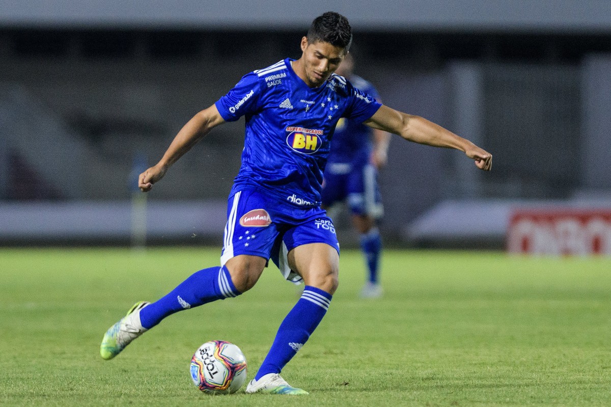 Com contrato no Cruzeiro até o fim de 2021, Daniel Guedes terá ...