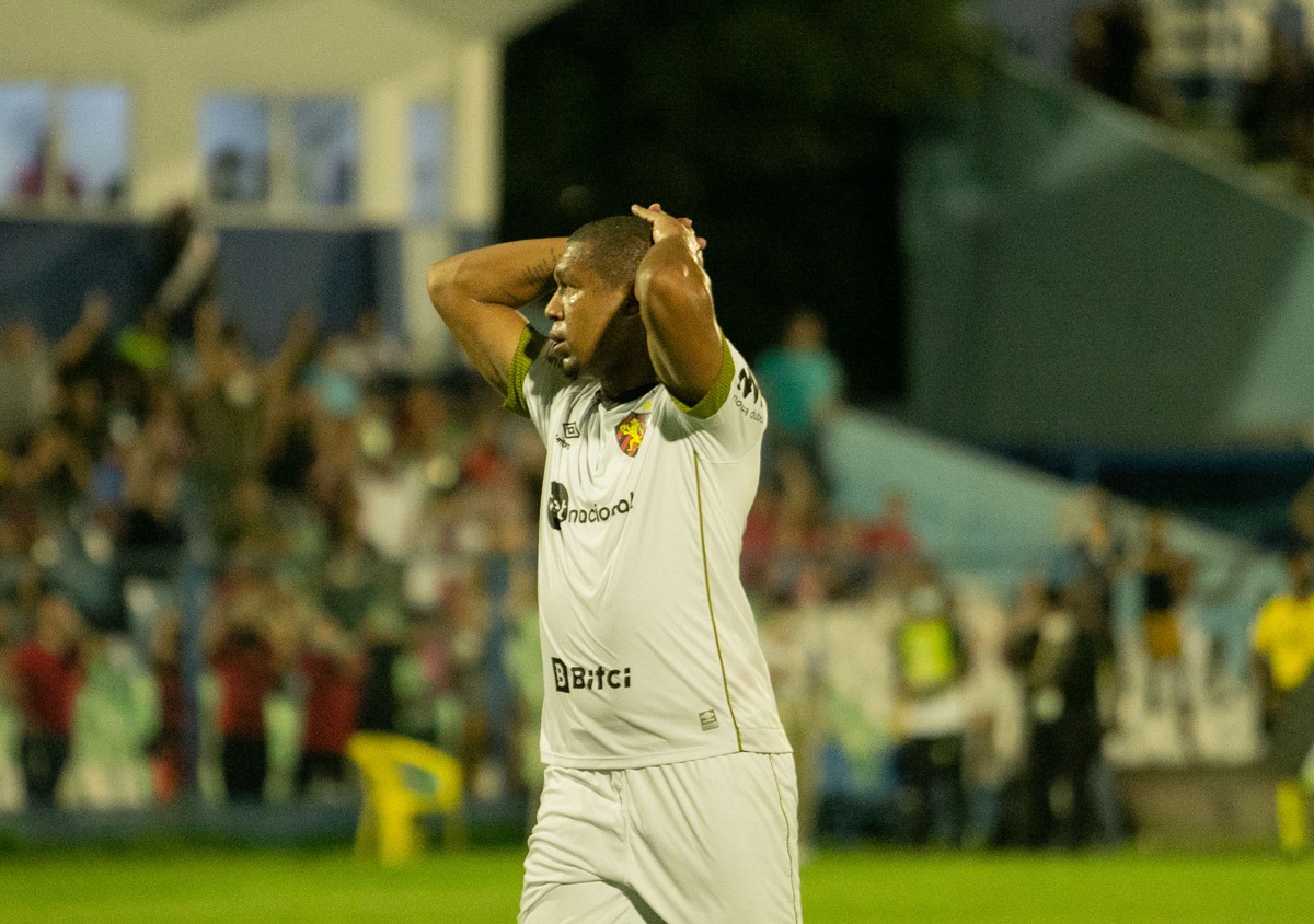 Rodrigão é a nova aposta do Vitória para ser protagonista na "novela ...