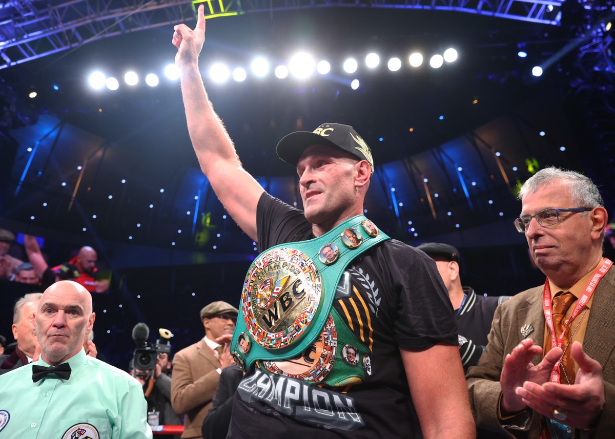 Boxe: Tyson Fury vence Derek Chisora e mantém o cinturão peso-pesado da WBC | combate | ge