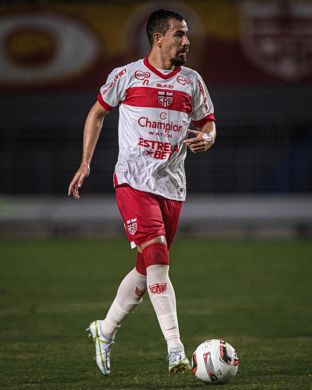 Saimon passa por cirurgia e deve desfalcar o CRB por três meses