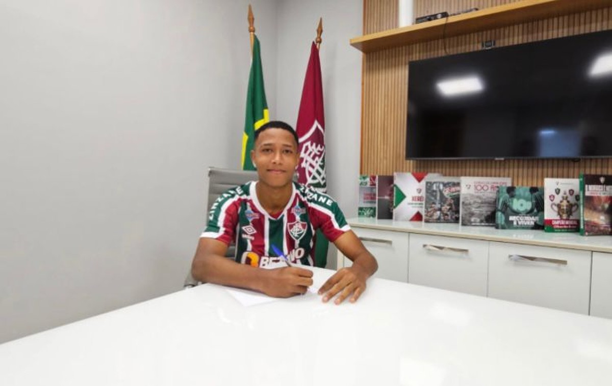Fluminense estende contratos de Isaac e Kayky Almeida, duas promessas ...
