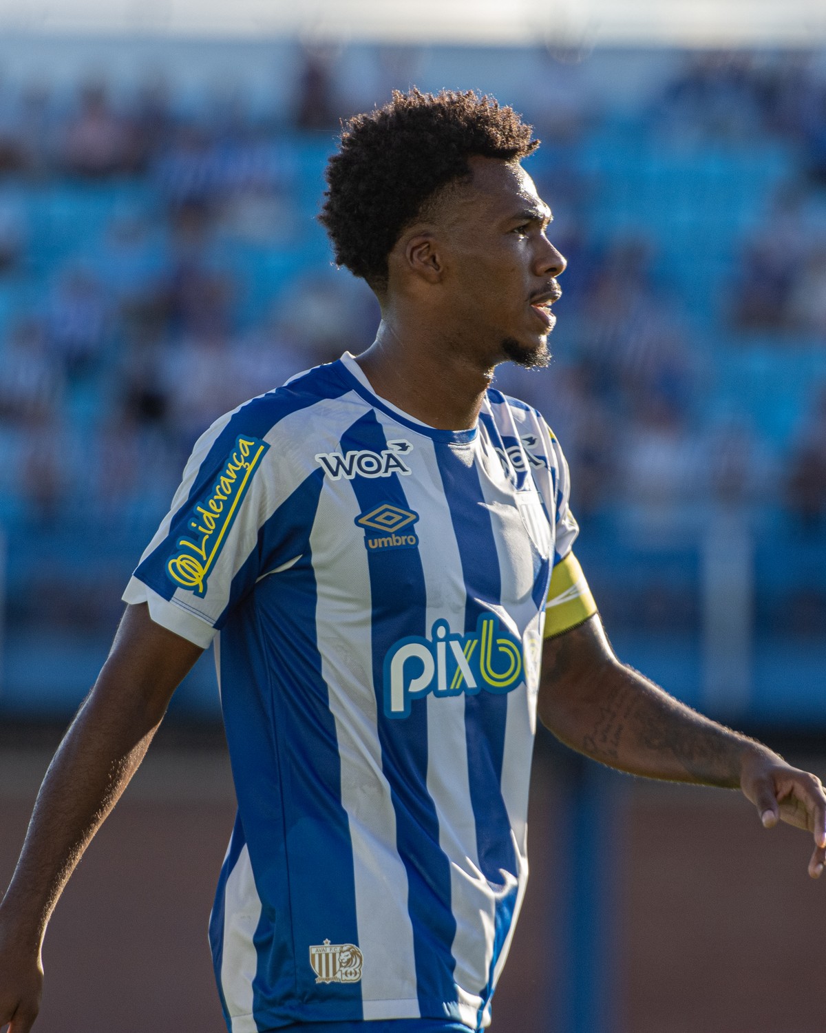 Roberto celebra retorno após lesão e elogia competição interna no Avaí ...