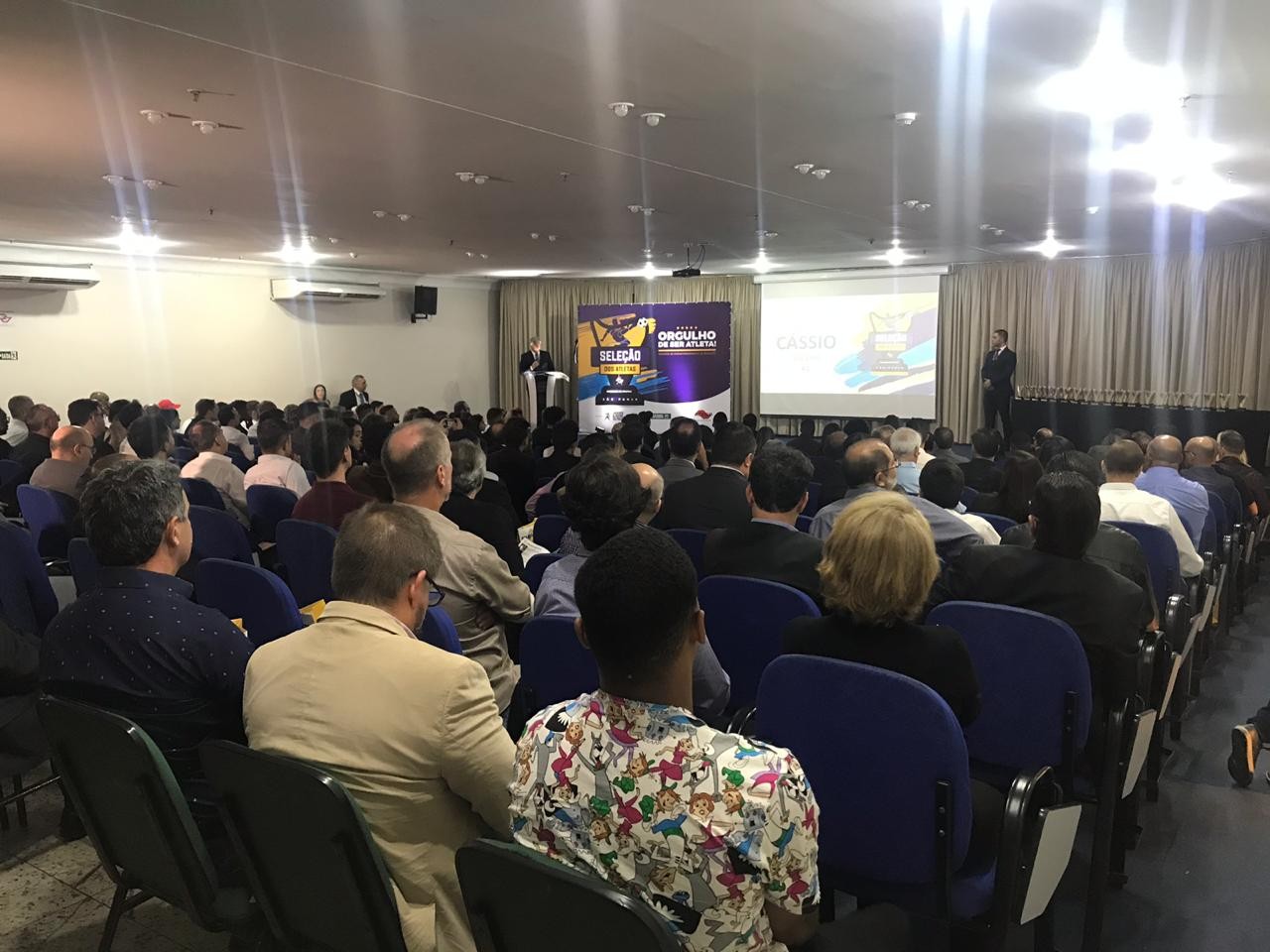 Com sete corintianos e nenhum santista, Sindicato dos Atletas premia ...