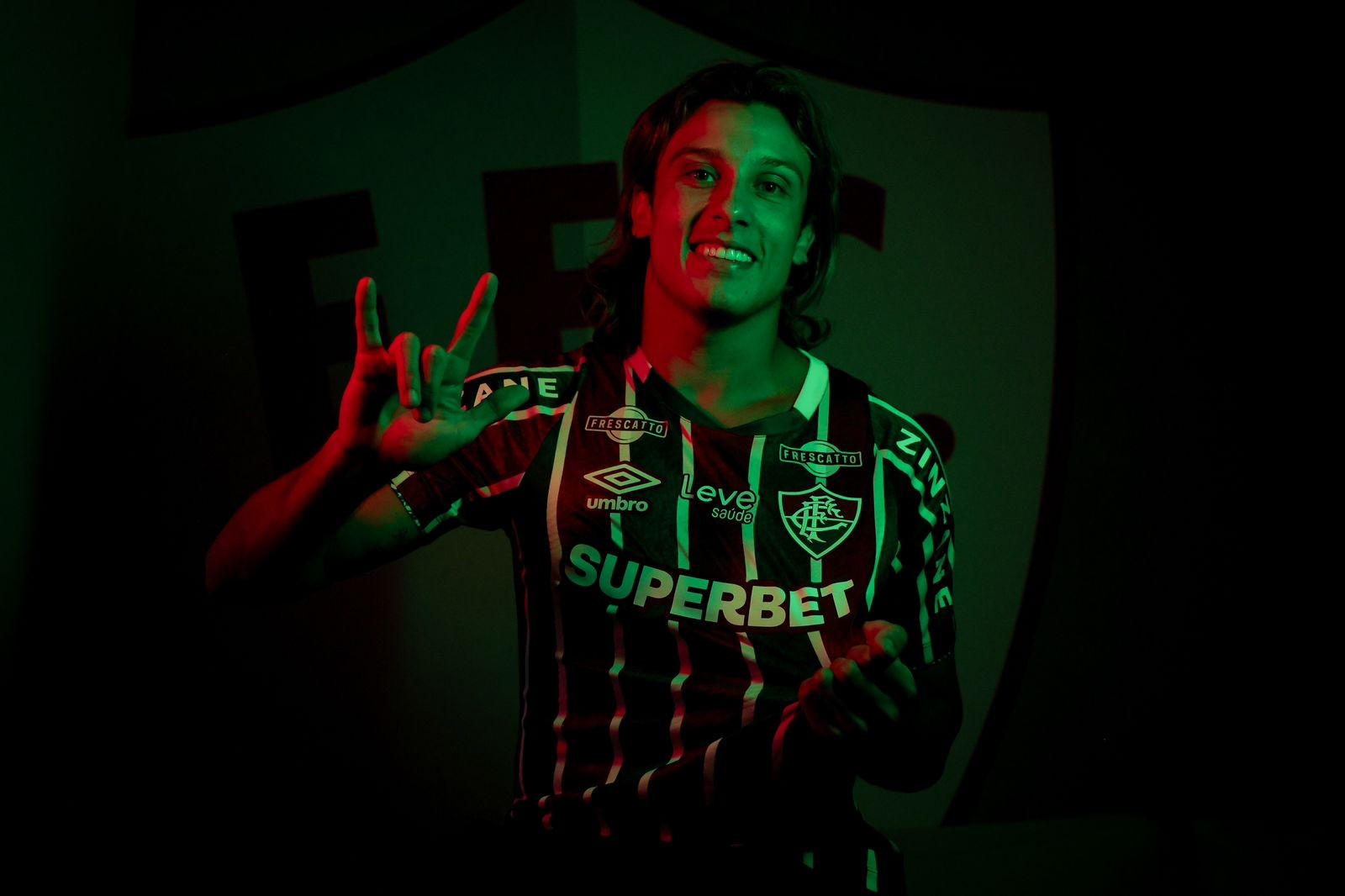 Canobbio se torna a contratação mais cara da história do Fluminense em ...