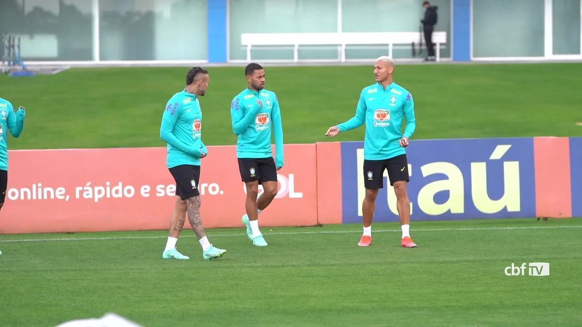 Alex Sandro reaparece em campo, e seleção brasileira faz primeiro ...