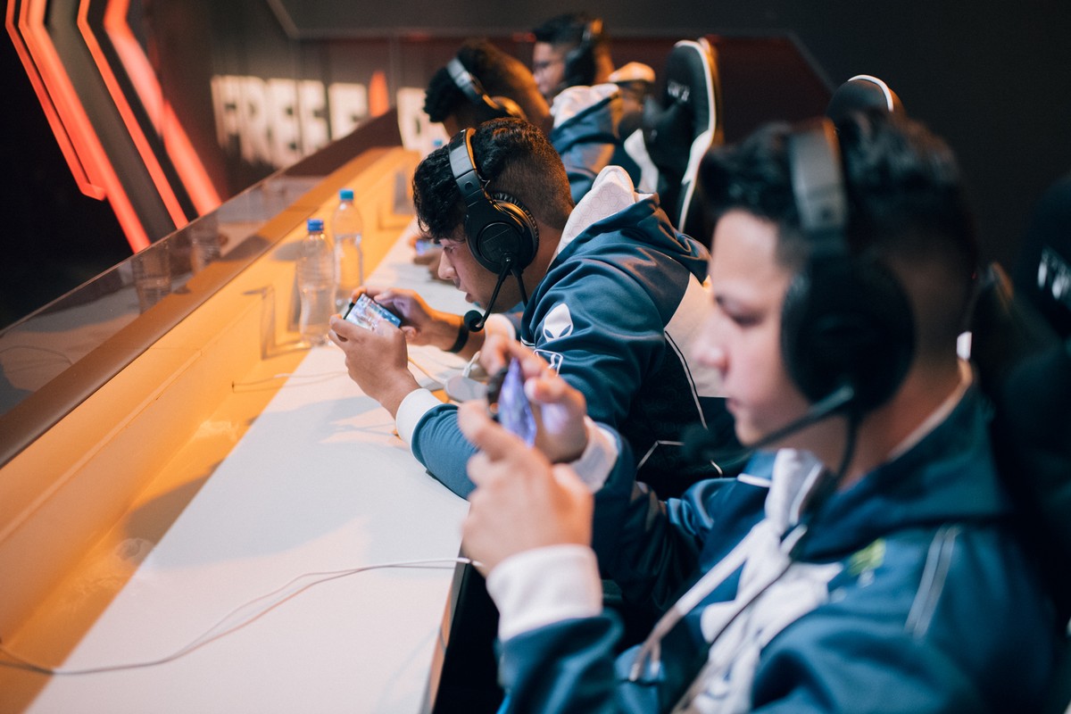 Liga Brasileira de Free Fire: Liquid segue líder; LOUD e Corinthians se ...