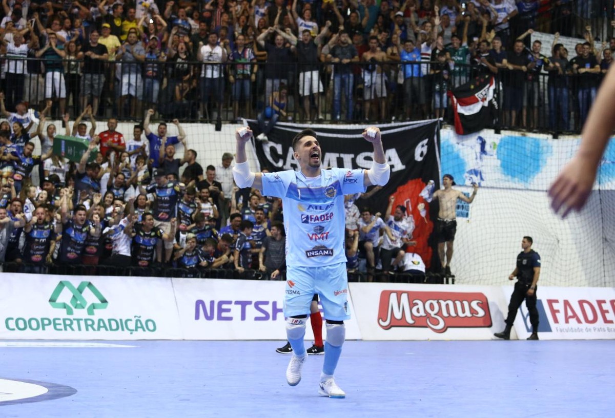 "Maior jogo da história": Pato Futsal encara o Atlântico por título ...