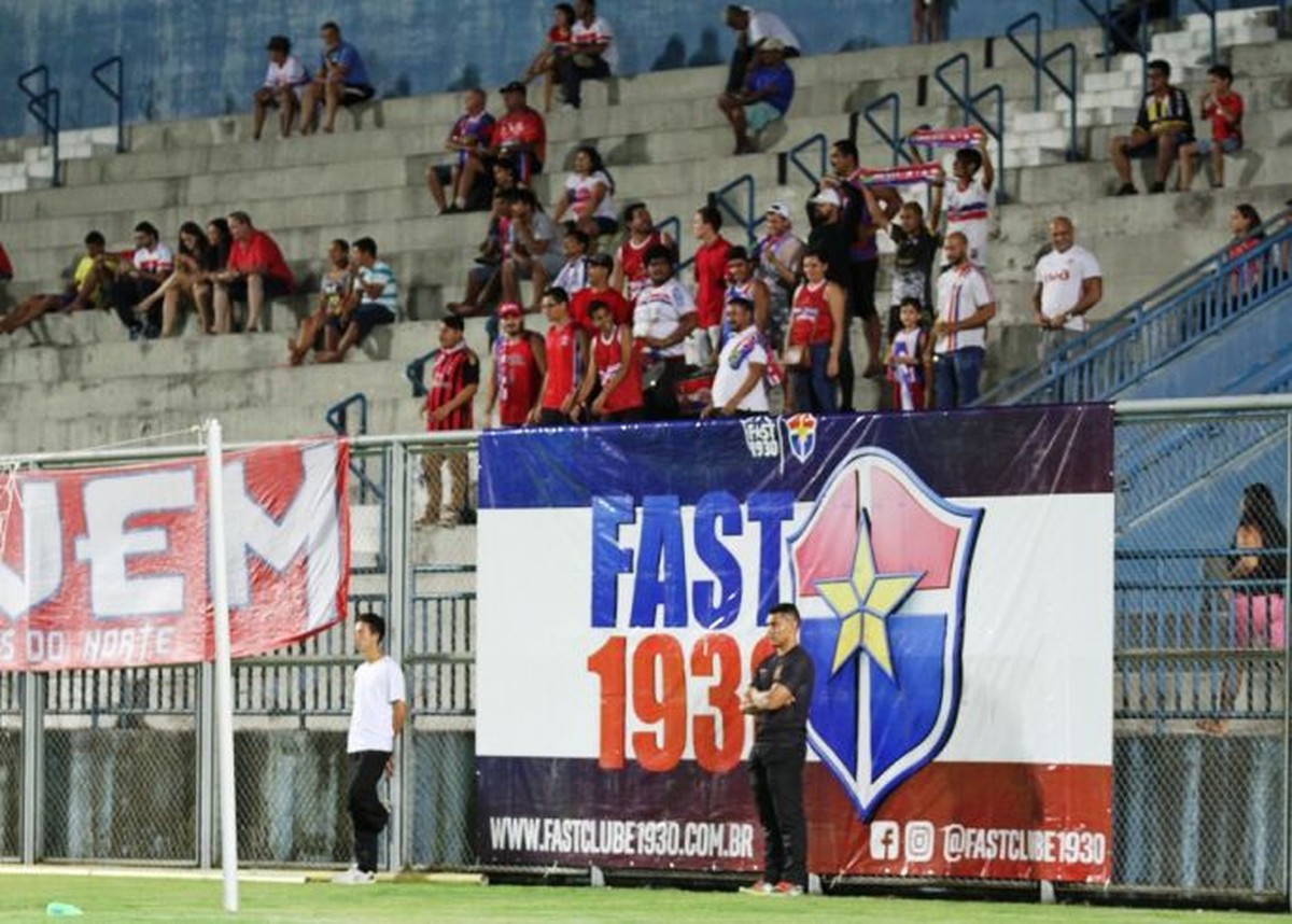 Fast leva somente 564 pagantes ao estádio nos três jogos da primeira ...