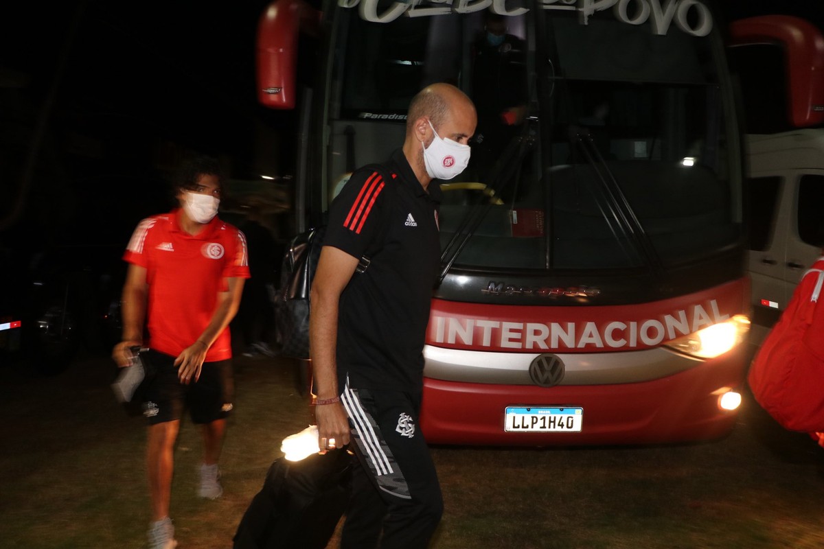 Multa, comum acordo e perda de confiança: os bastidores da saída de ...