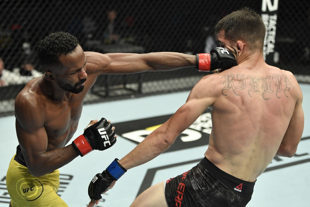 Irmão de Deiveson, Francisco Figueiredo vence Jerome Rivera em estreia ...