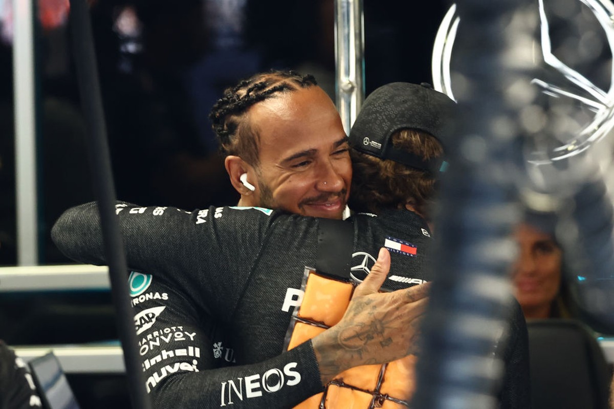 Hamilton apoia substituto na Mercedes: "Vai agregar muito à equipe ...