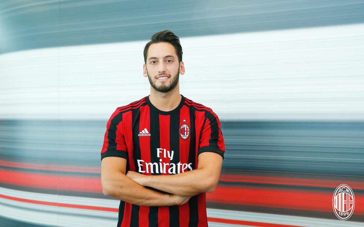 Milan anuncia seu sexto reforço para temporada: o meia turco Calhanoglu ...
