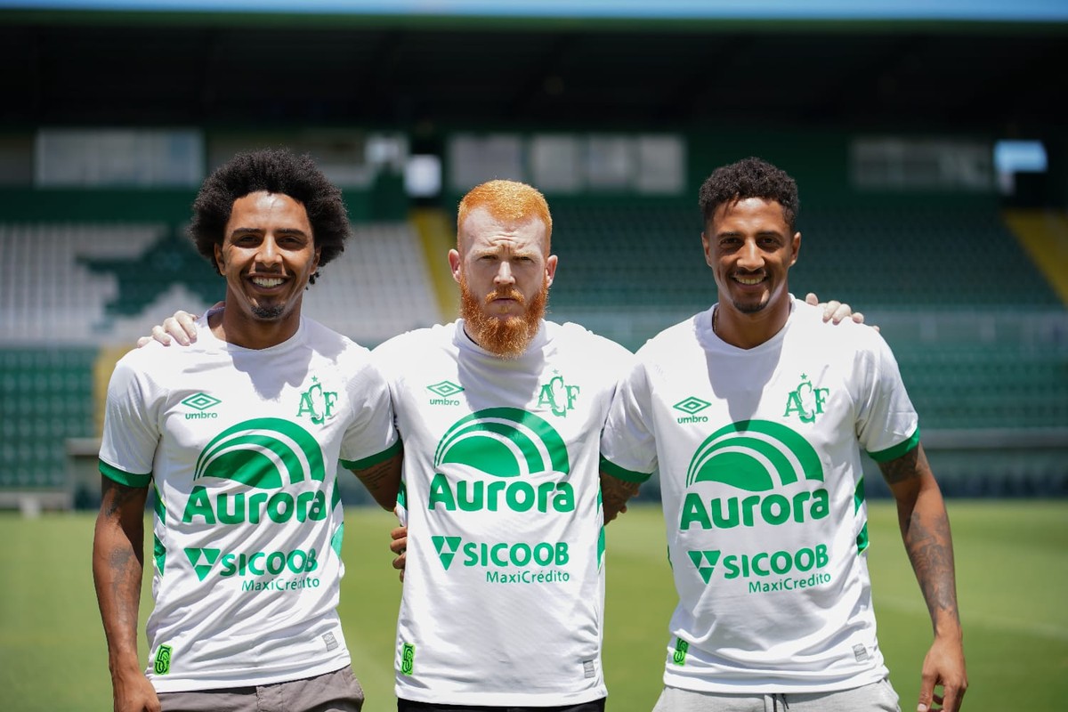 Chape apresenta Osman, Foguinho e Walterson na Arena Condá ...