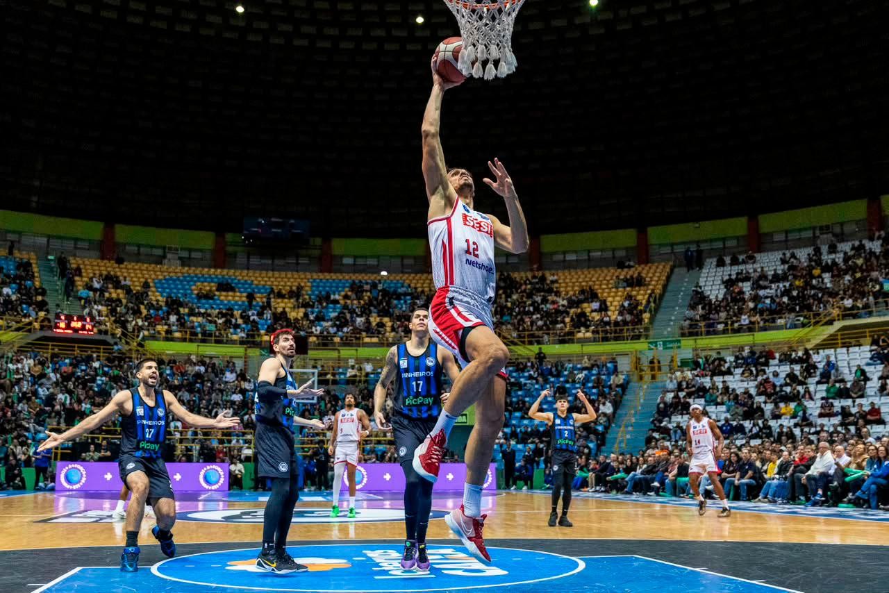 Rafa Mineiro, do Franca, é o segundo jogador com mais partidas no NBB | Ge