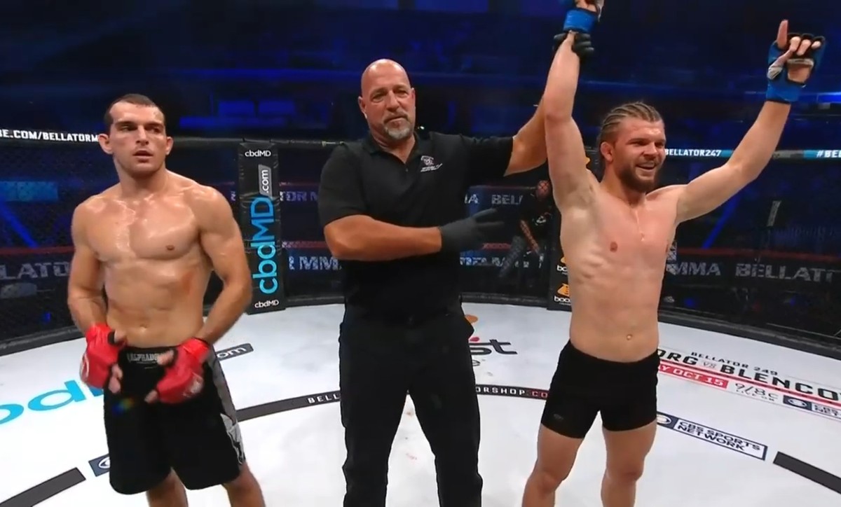 Eslovaca vence com finalização inusitada e filho de lenda do jiu-jítsu ...