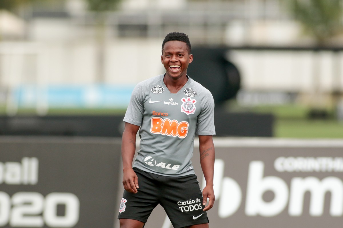 Cazares aparece no BID e, se tiver condições físicas, pode estrear pelo ...