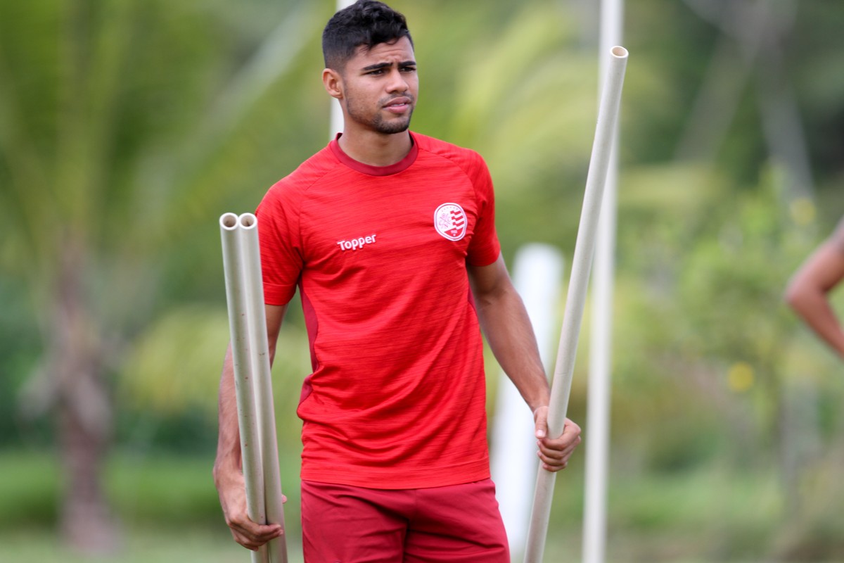 Bryan usa ascensão particular e do time para motivar Náutico em decisão ...