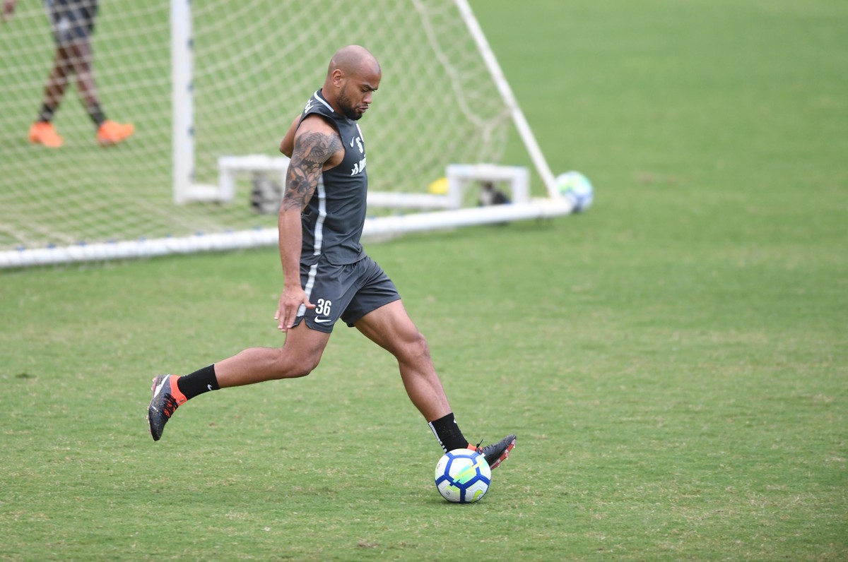 Em Salvador, Odair fecha treino e mantém dúvidas no Inter para jogo com ...