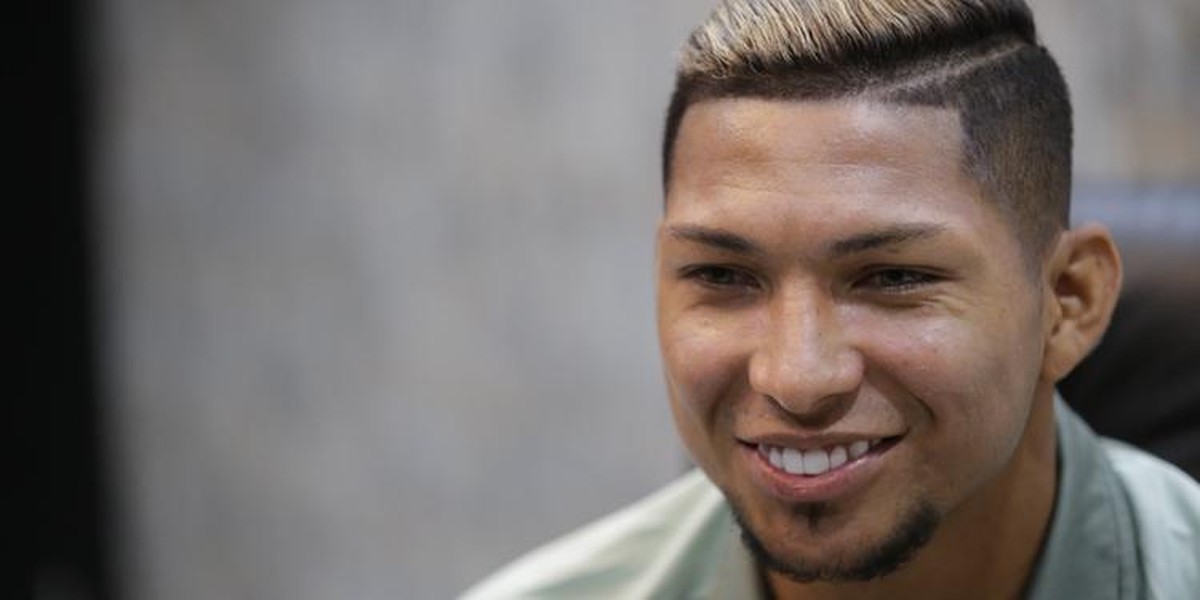 De férias, Rony cita desejo de jogar na Europa e defender a Seleção ...