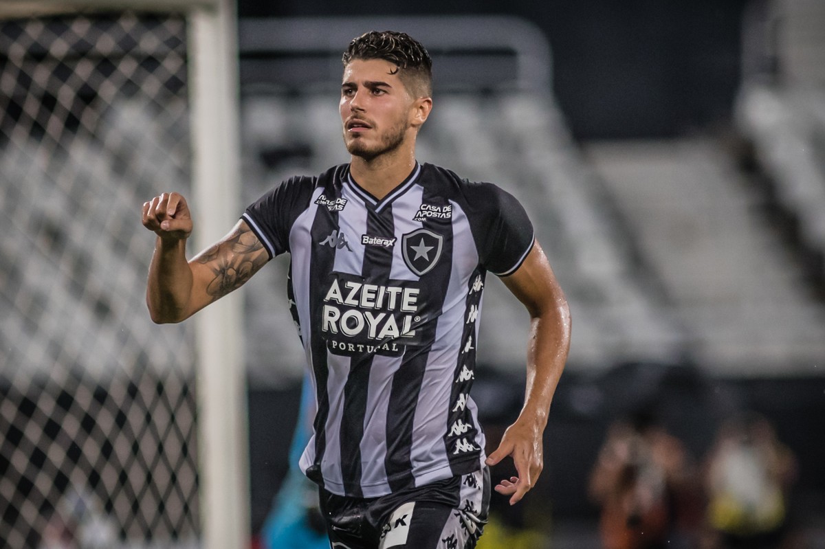 Pedro Raul, do Botafogo, recorda experiência em Portugal: 