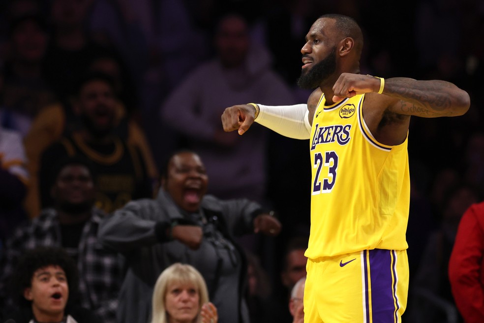 Ativista, pai e empresário: quem é LeBron James fora das quadras ...