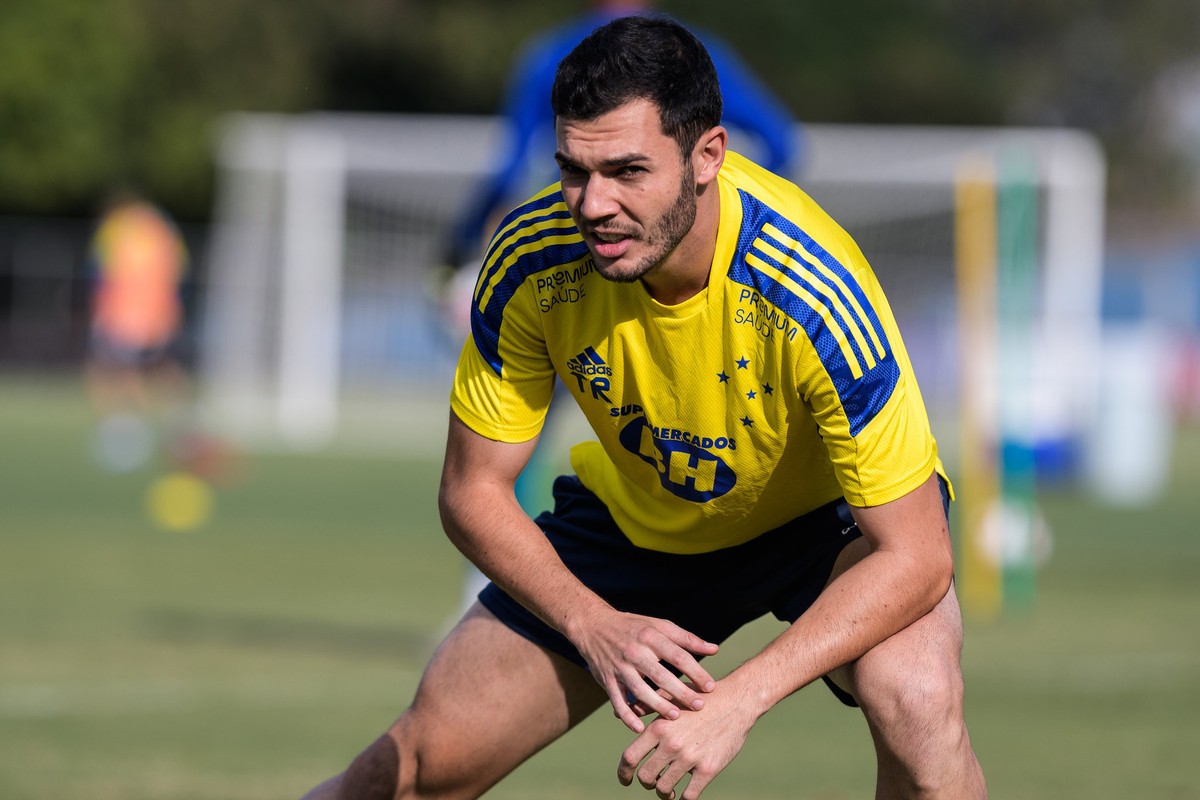 Jean Victor relembra reprovação na base do Cruzeiro e cita chance ...