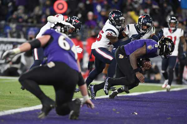 NFL 2024: Ravens vencem Texans e vão à final da conferência | nfl | ge