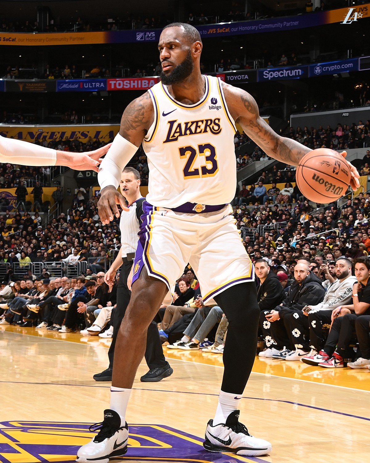 LeBron James bate recorde de rebotes na carreira | nba | ge