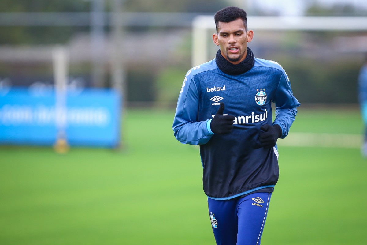 Rodrigues brinca ao relembrar passado de centroavante até se tornar ...