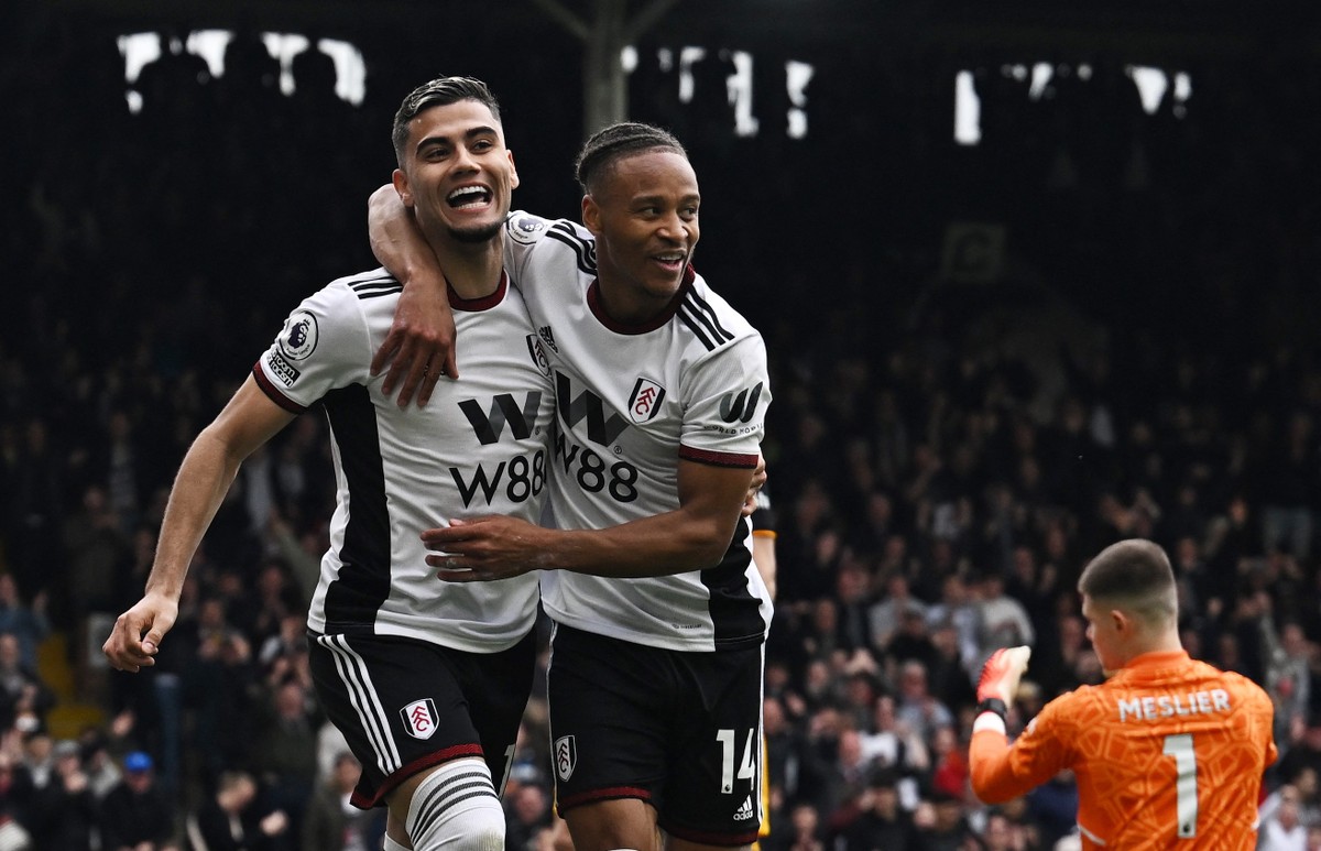 Fulham vence com gol de Andreas Pereira e segue sonhando com vaga na Liga Europa | futebol ...