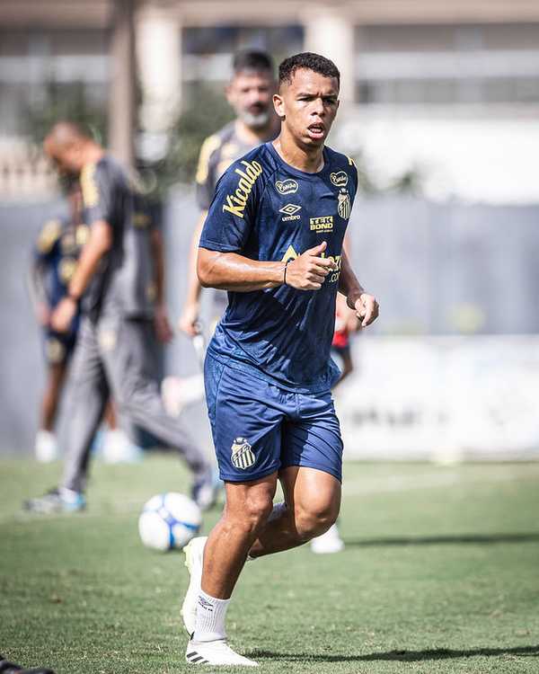 Sandry supera nova grave lesão e busca espaço no Santos depois de ...