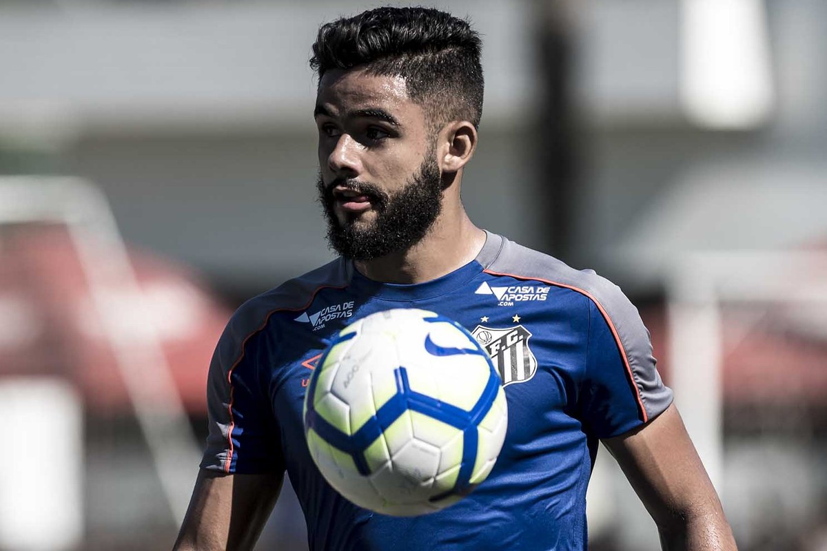 Fora de decisão, Felipe Jonatan vive sensação de torcedor do Santos na ...