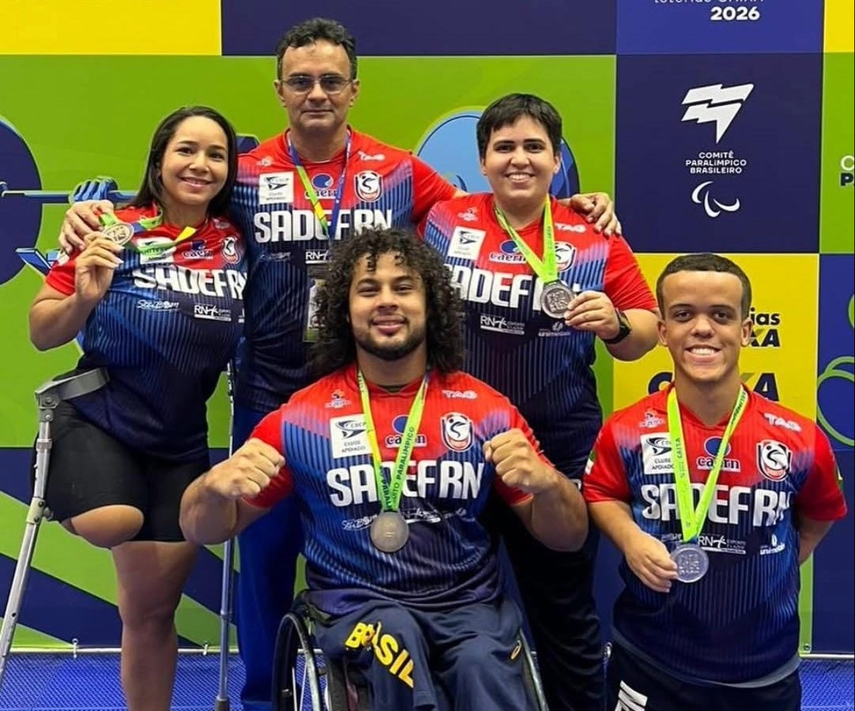 Atletas da Sadef abrem ano com medalhas no halterofilismo e taekwondo | Ge