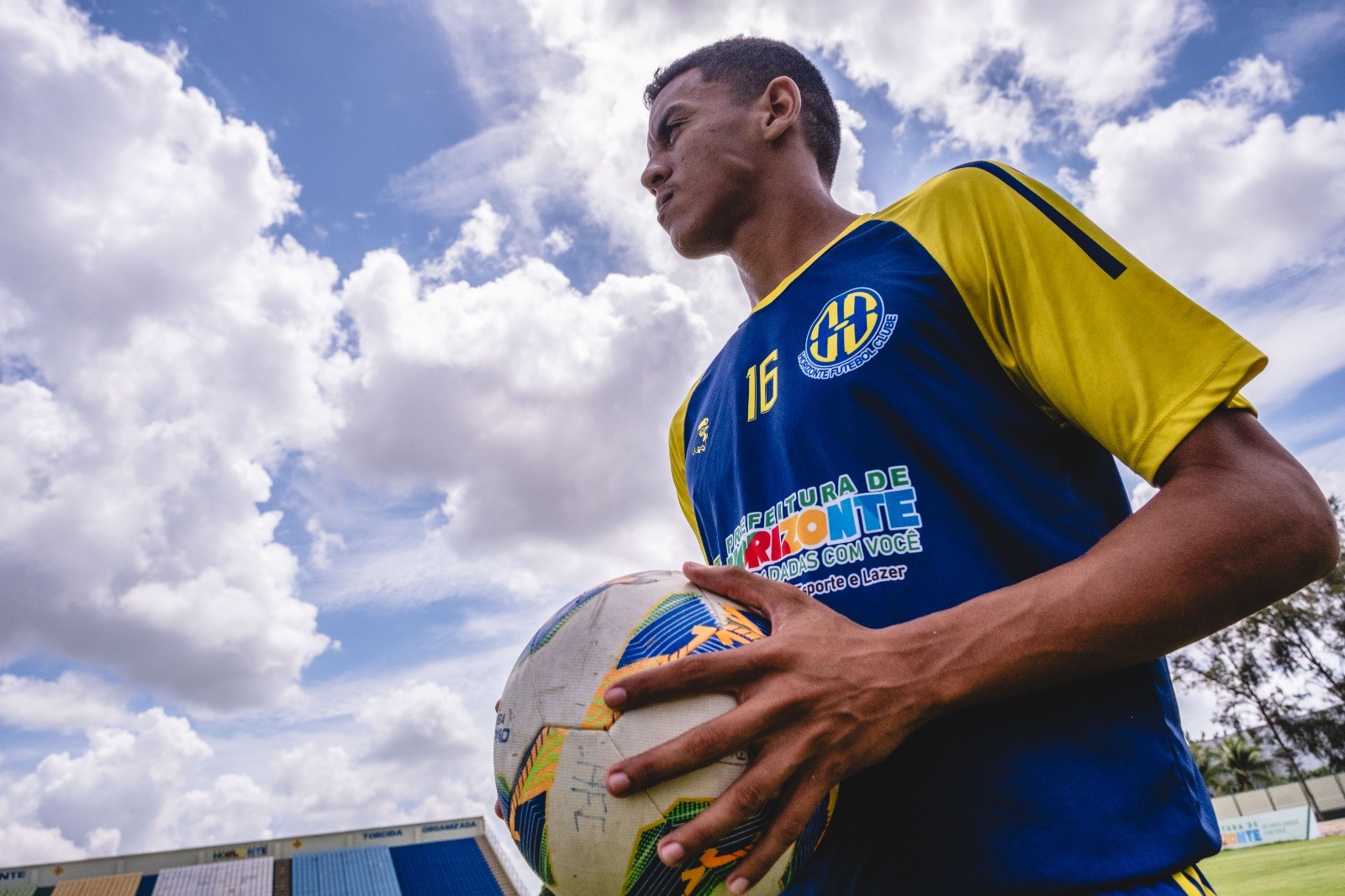 Autista e com grau de surdez, jogador valoriza chance em time ...