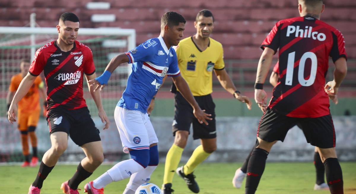 Athletico Sai Na Frente Leva A Virada E Busca O Empate Com O Bahia