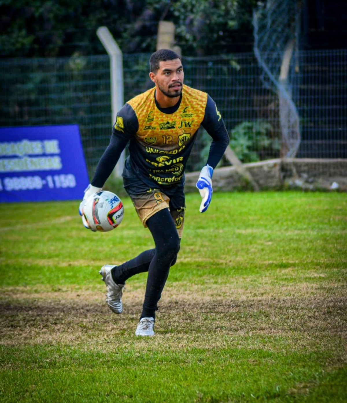 Princesa anuncia goleiro Leonardo Ribeiro, ex-Tupy-GO | princesa do ...