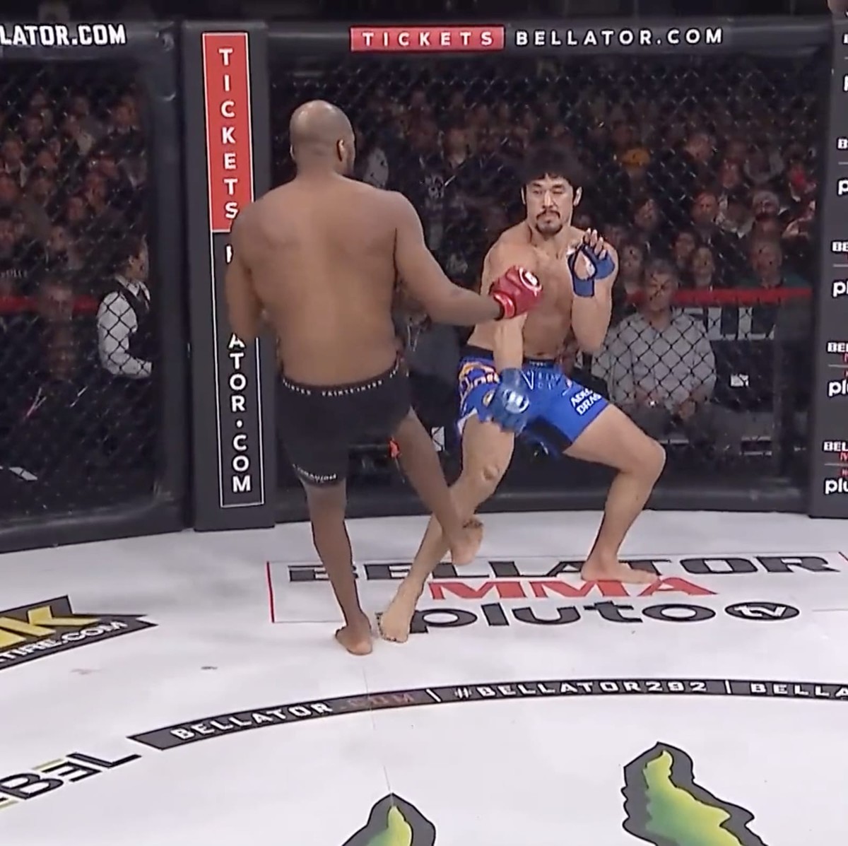 Bellator 292: Michael Page quebra recorde de nocautes e quer rápido ...