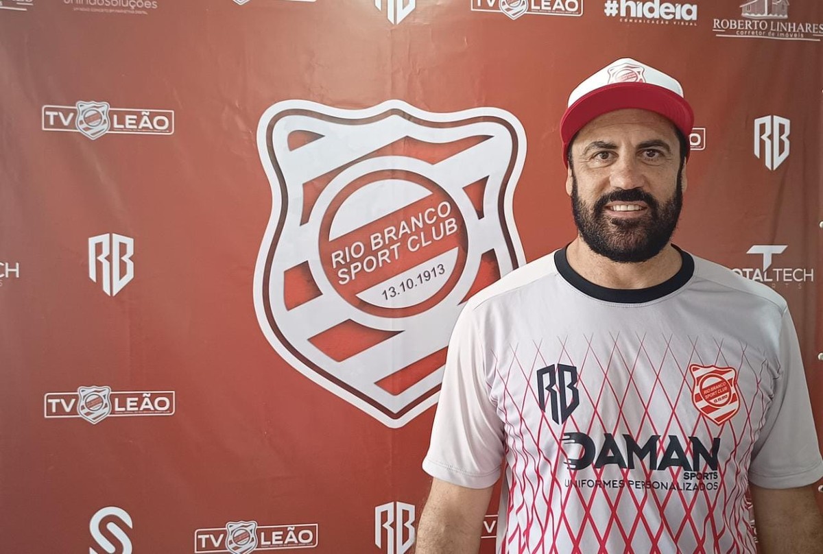 Lembra dele? Ex-Corinthians, Finazzi é anunciado como auxiliar-técnico ...