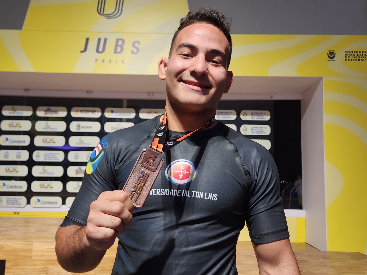 JUBs Praia 2024: Amazonense garante medalha no beach wrestling no Rio de Janeiro | am | ge