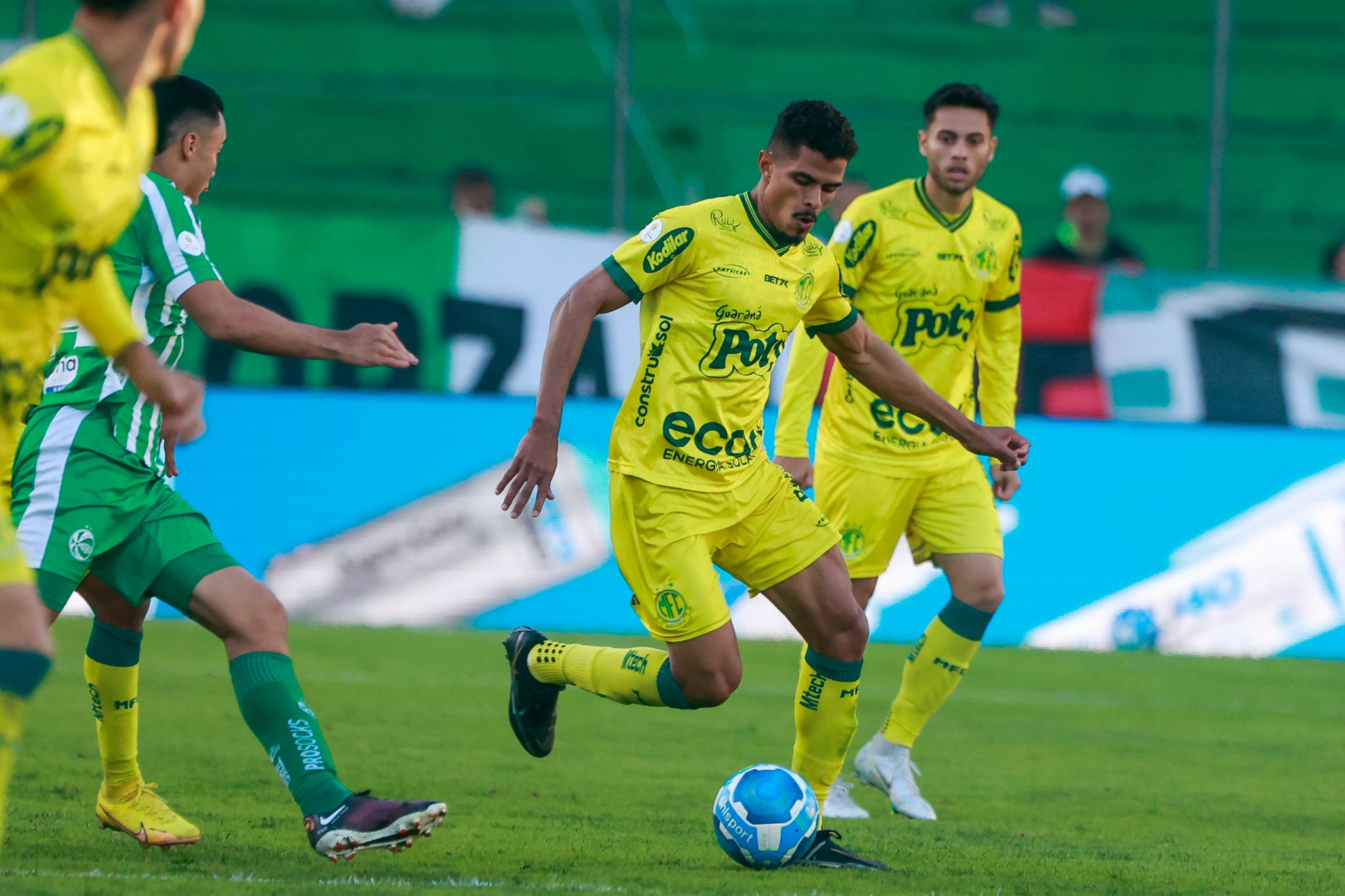 Cartola 2025: veja seis dicas pouco visadas para a defesa na rodada #1 ...